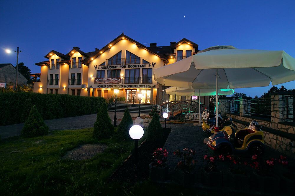 Pensjonat - Pensjonat Pod Kogutami
