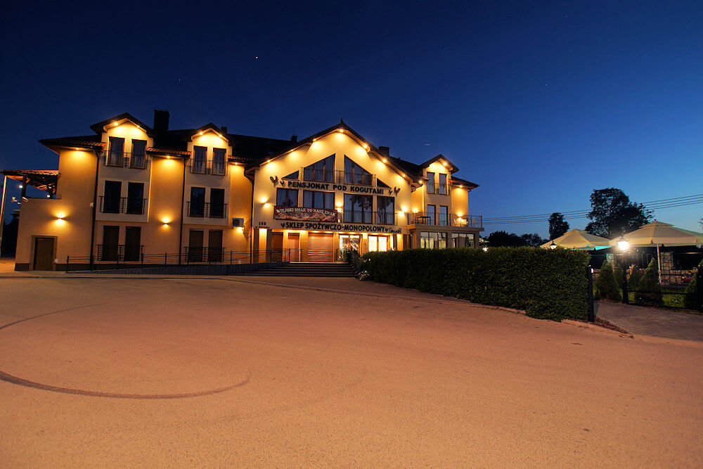 Pensjonat - Pensjonat Pod Kogutami