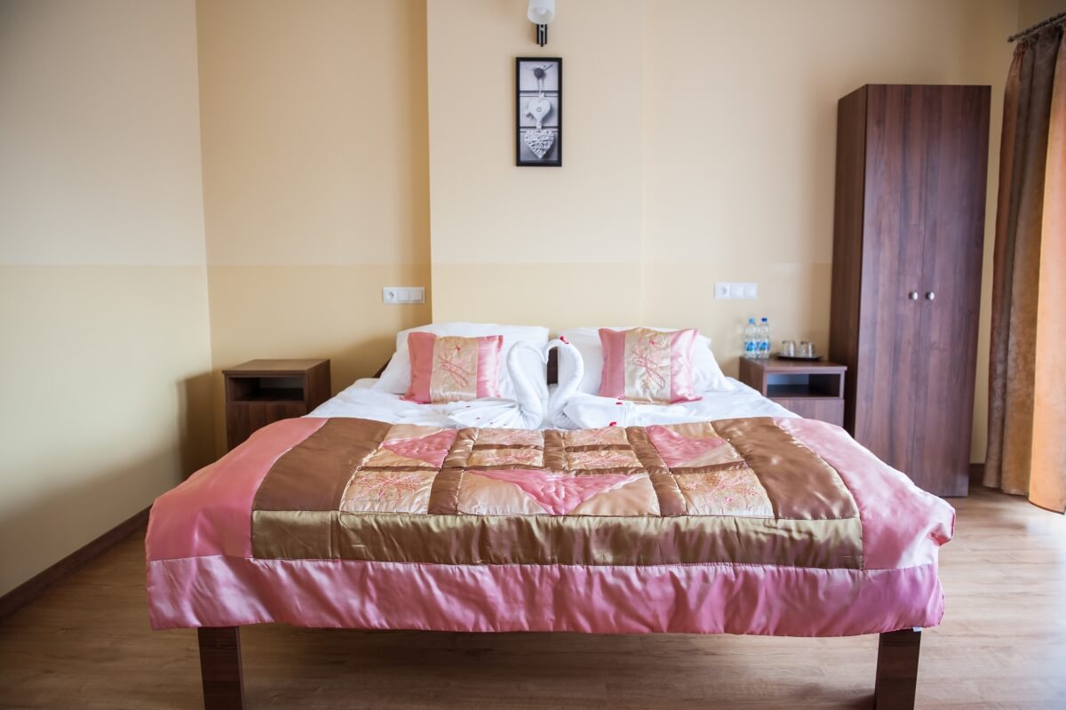 Pensjonat - Pensjonat Pod Kogutami